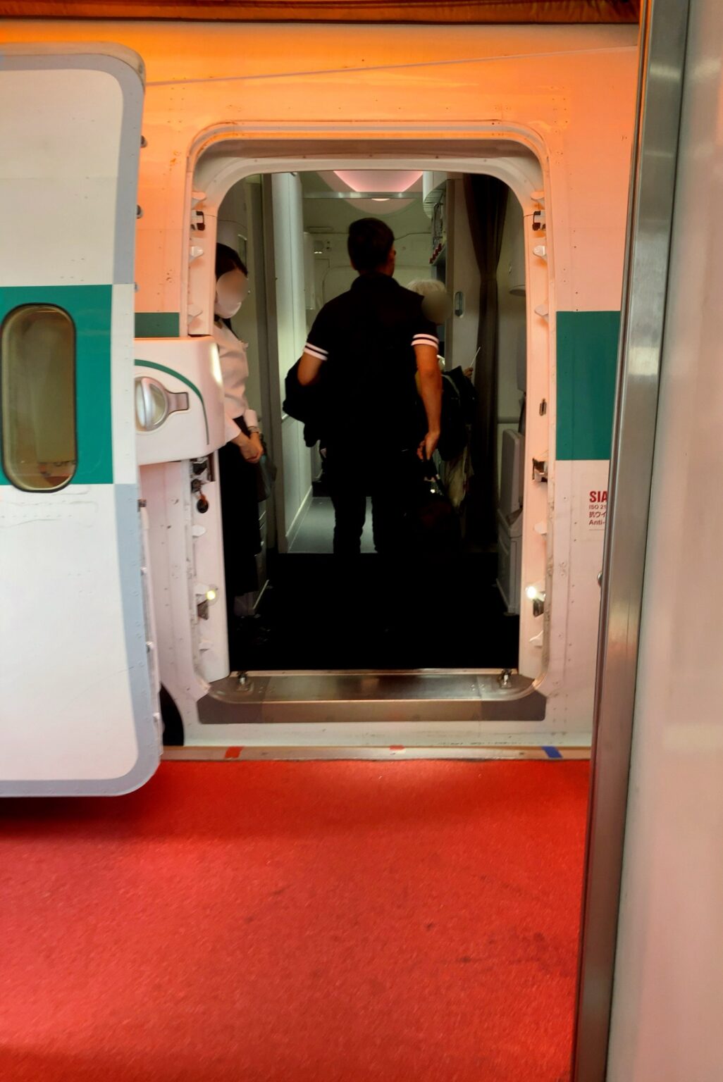 ZIPAIRの機内の様子は? バンクーバーまで乗ったのでレビューします | カナダ好き